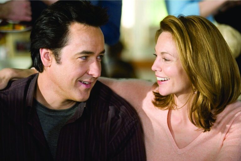 17 Cozy Autumn Movies for Couples to Watch Together